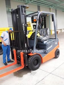 Forklift Toyota 8FBN30 (3 Ton Electric Forklift) - Klik Forklift